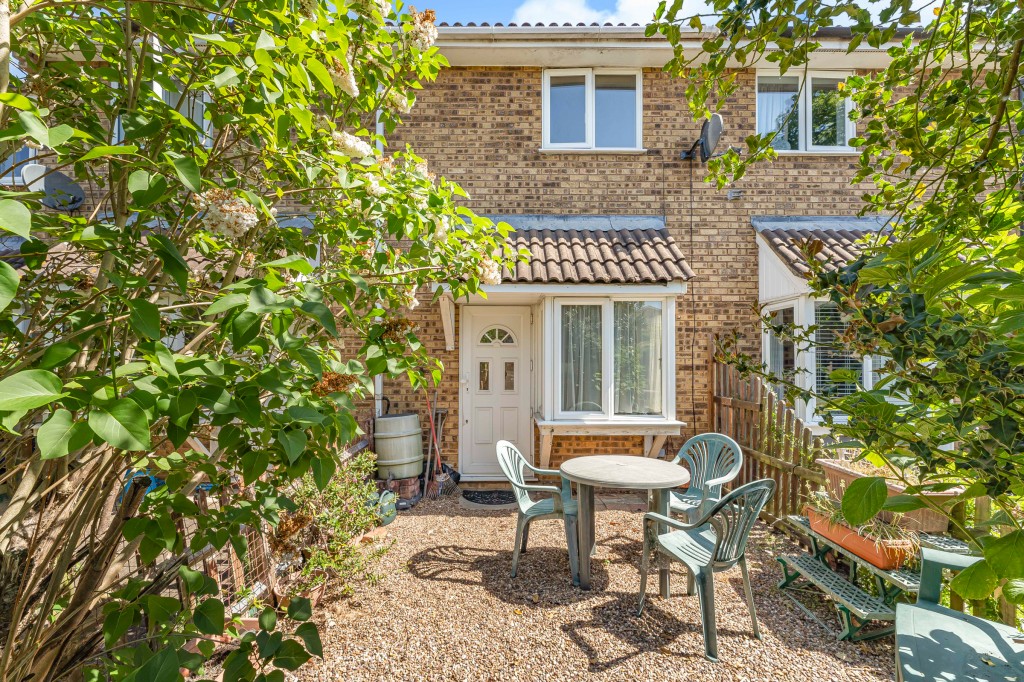 Moor Lane, Staines-upon-Thames, Surrey, 1 bedroom, Terraced House