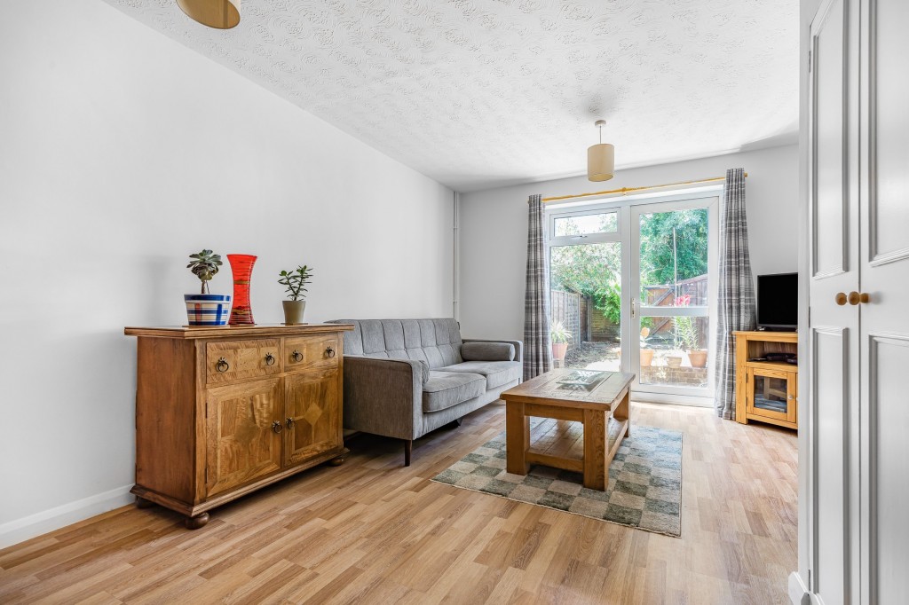 Willowmead, Staines-upon-Thames, Surrey, 2 bedroom, Terraced House